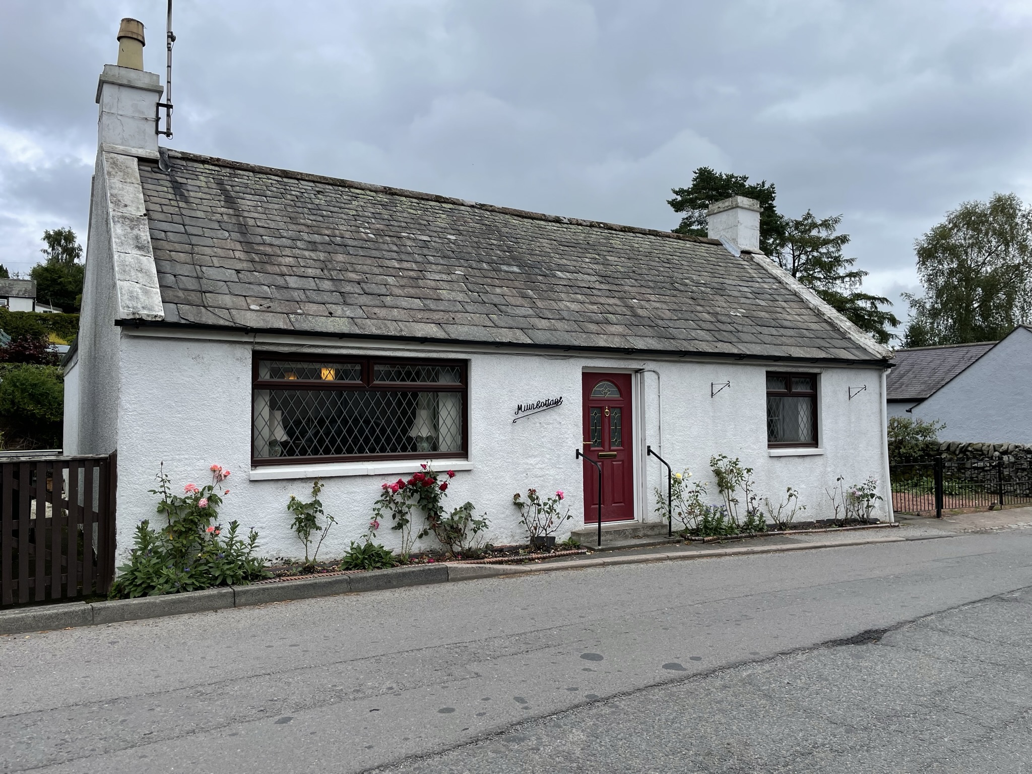 Muir Cottage, Moniaive, DG3 4HH - Pollock and McLean